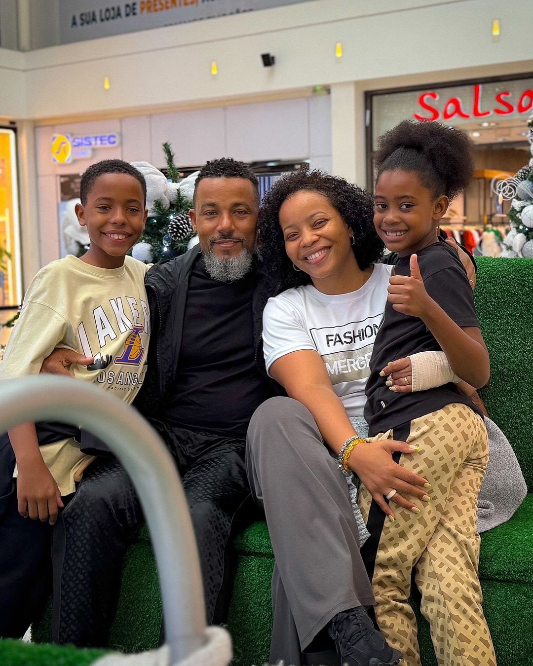 "Yola Semedo emociona fãs ao compartilhar momentos especiais com a família" - Portal Ango Line