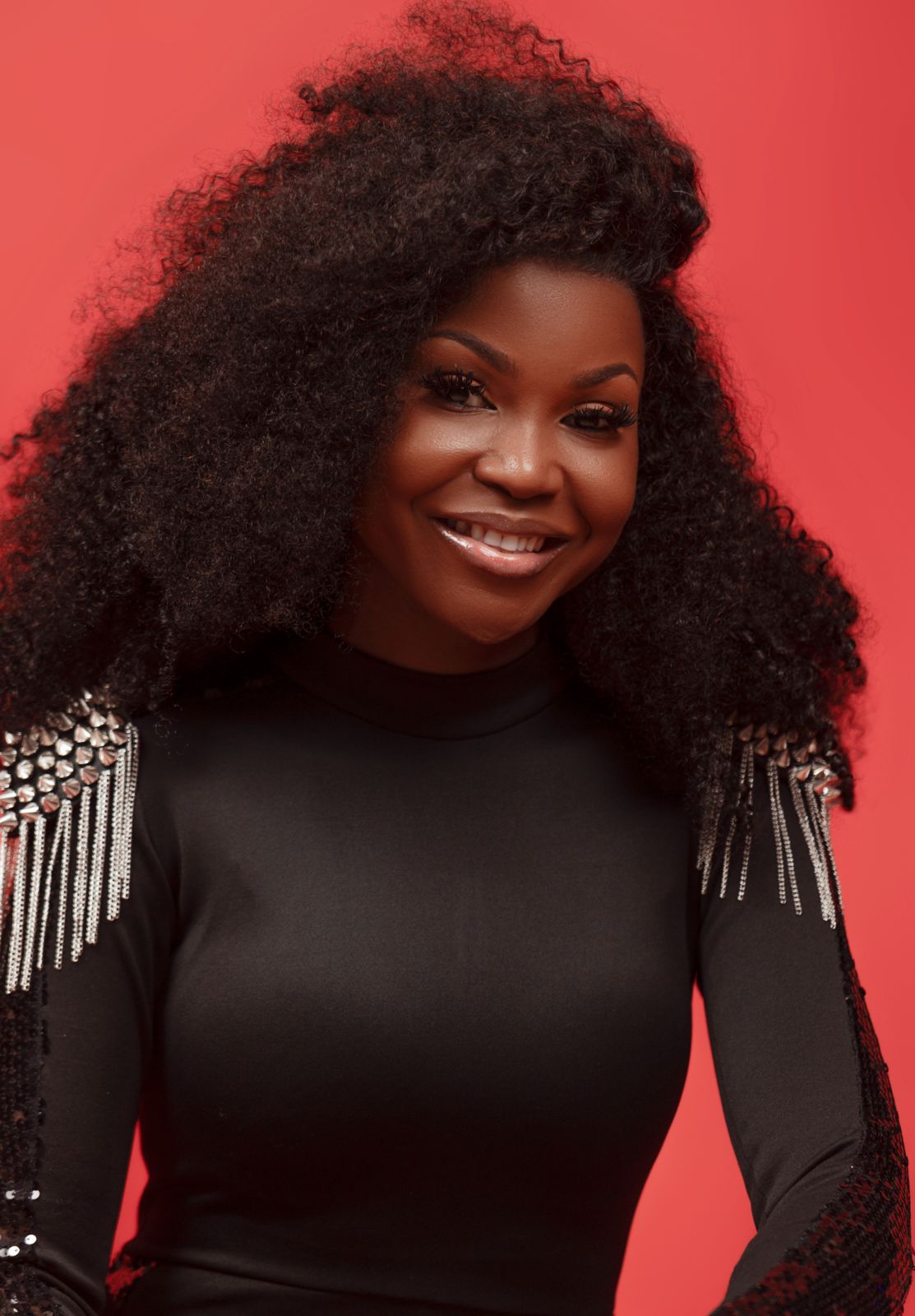 IESHA surpreende fãs ao lançar novo single "Grande Amor" no estilo ...